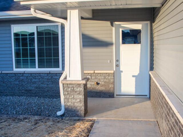3 BR, 2 BA Apartment Cheyenne Way, Asbury, IA 52002