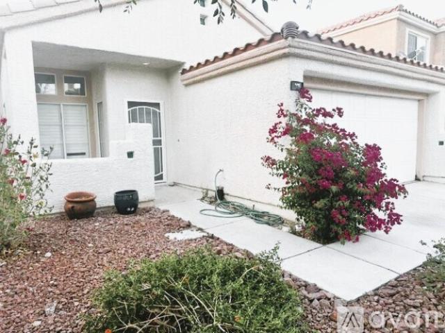 3 BR, 2 BA Apartment Hillpointe Rd And Spring Gate, Las Vegas, NV 89134