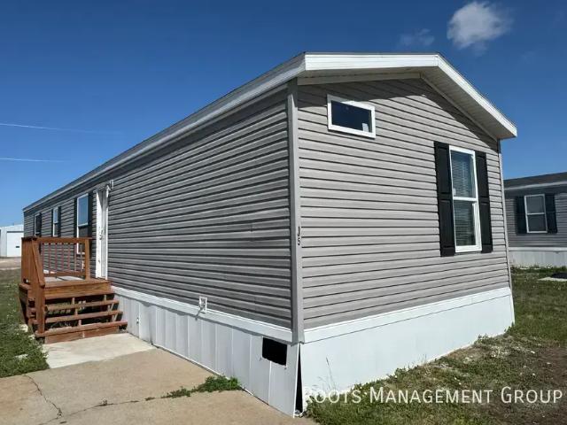 3 BR, 2 BA Apartment J5 Meadows Ct, Alliance, NE 69301