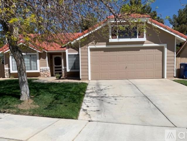3 BR, 2 BA Apartment Patty Lane, Lancaster, CA 93535