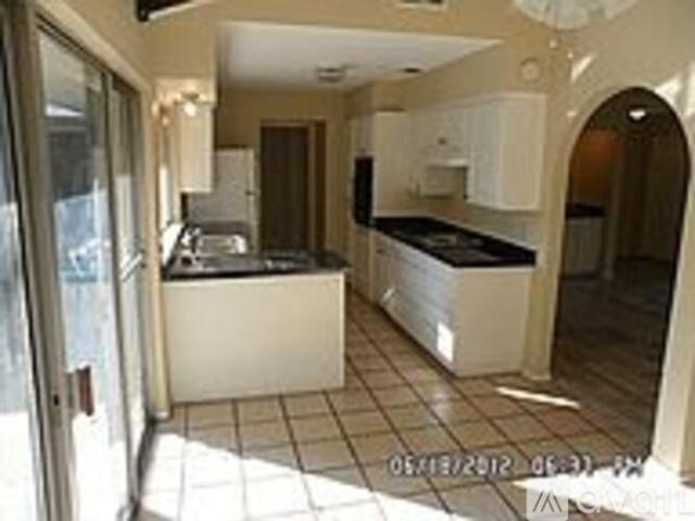 3 BR, 2 BA Apartment Picadilly Lane, Denton, TX 76209