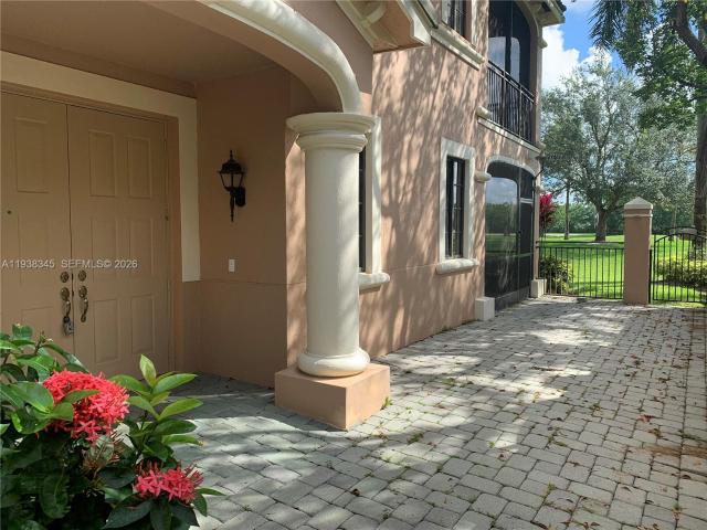 3 BR, 2 BA Apartment Weston Hills, Weston, FL 33332