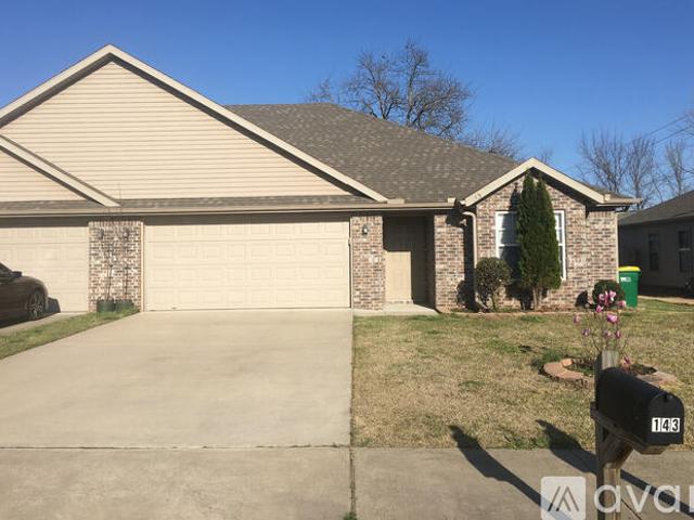 3 BR, 2 BA Apartment 143 Foxglove St, Centerton, AR 72719