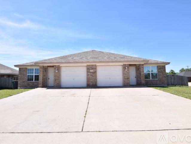 3 BR, 2 BA Apartment 1400 Cavalry Ln, Unit B, Killeen, TX 76549