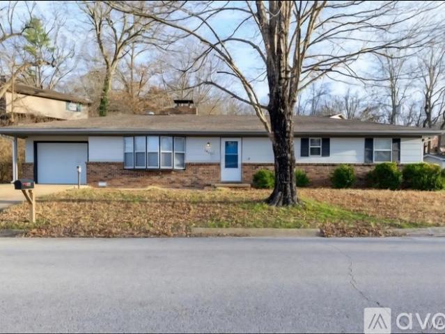 3 BR, 2 BA Apartment 1401 Hull Valley Drive, Waynesville, MO 65583