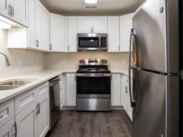 3 BR, 2 BA Apartment 1401 University Boulevard Unit D D3, Kingsport, TN 37660