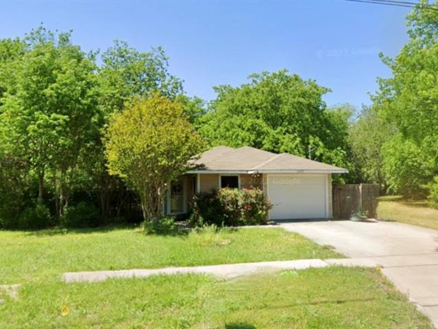 3 BR, 2 BA Apartment 1402 South Montgomery Street, Sherman, TX 75090