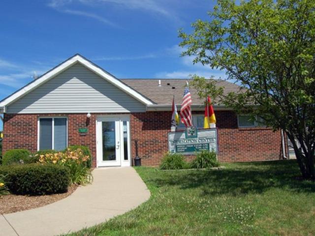 3 BR, 2 BA Apartment 1407 S. 34th St Mt. Vernon, IL 62864