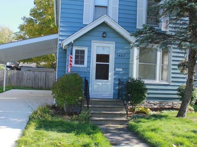 3 BR, 2 BA Apartment 1407 S. State St, St. Joseph, MI 49085