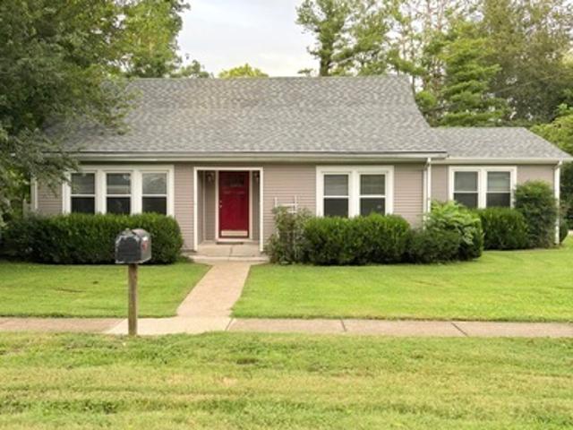3 BR, 2 BA Apartment 140 Highland Ave, Smiths Grove, KY 42171