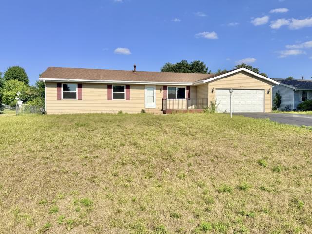 3 BR, 2 BA Apartment 14135 De La Tour Dr, South Beloit, IL 61080