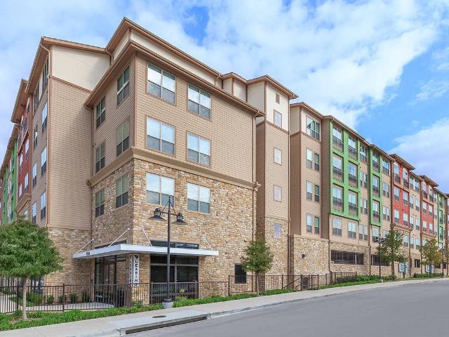 3 BR, 2 BA Apartment 1414 Belleview, Dallas, TX 75215