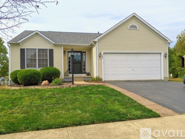 3 BR, 2 BA Apartment 141 Overtrick Dr, Delaware, OH 43015