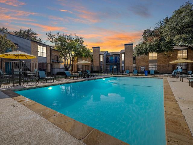 3 BR, 2 BA Apartment 1433 Regal Drive Unit 206, Richardson, TX 75080