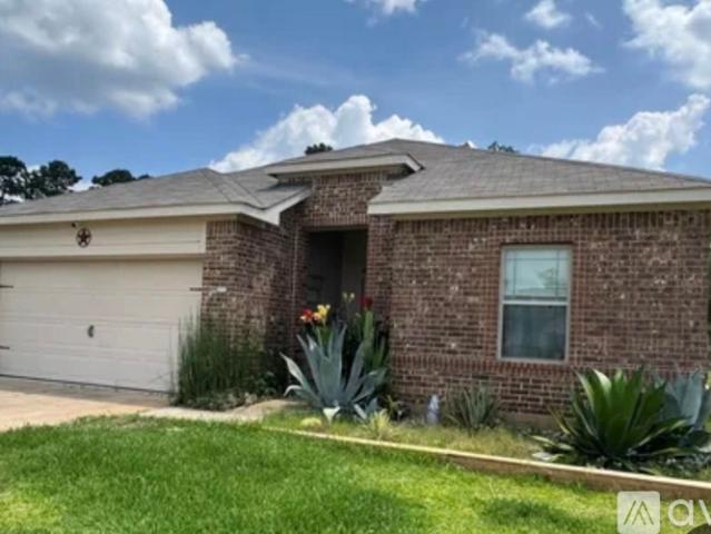 3 BR, 2 BA Apartment 14419 Sunny Bend Way, Conroe, TX 77303
