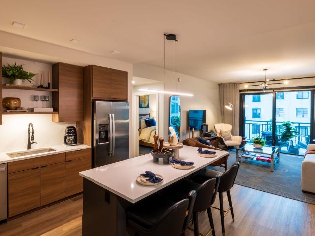 3 BR, 2 BA Apartment 1441 Peachtree Street Northeast Unit 1424, Atlanta, GA 30309