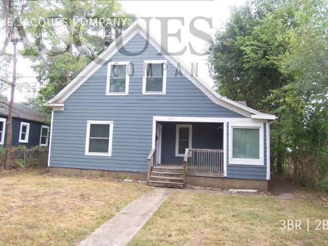 3 BR, 2 BA Apartment 1470 N. Summit Ave Springfield, MO 65802