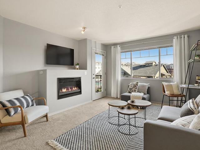 3 BR, 2 BA Apartment 14712 Southeast Misty Drive Unit AUCMJH, Clackamas, OR 97015