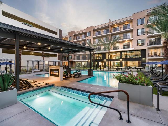3 BR, 2 BA Apartment 14811 North Kierland Boulevard Unit 2010, Scottsdale, AZ 85254