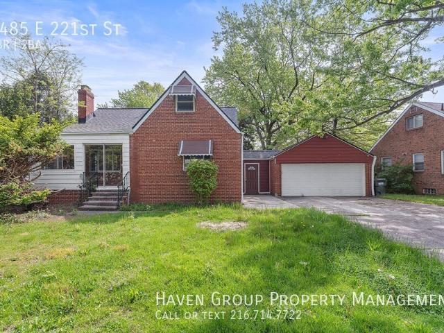 3 BR, 2 BA Apartment 1485 E 221st St, Euclid, OH 44117