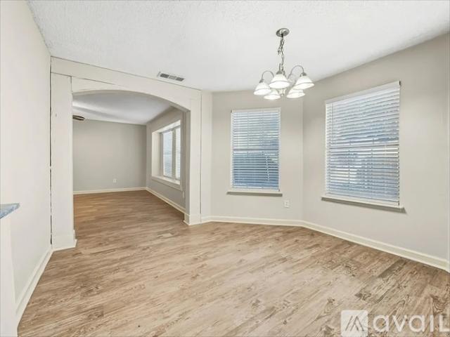 3 BR, 2 BA Apartment 148 York Drive, Jackson, MS 39209