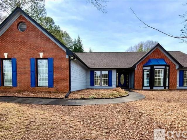 3 BR, 2 BA Apartment 1500 Smoke Hill Dr NE, Hoschton, GA 30548