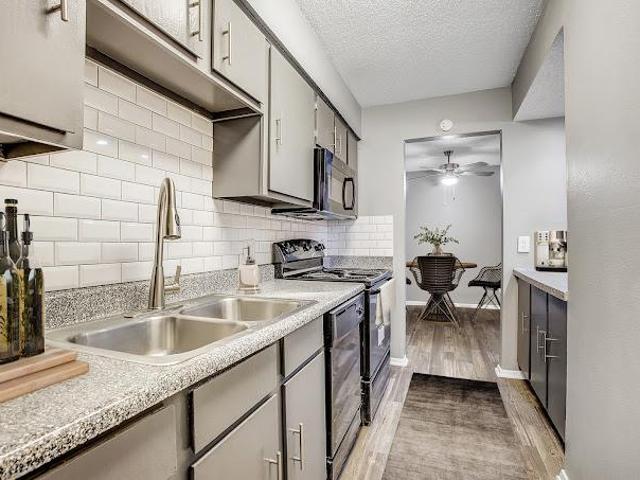 3 BR, 2 BA Apartment 1500 San Francisco Ct Unit 1519 205, Arlington, TX 76012