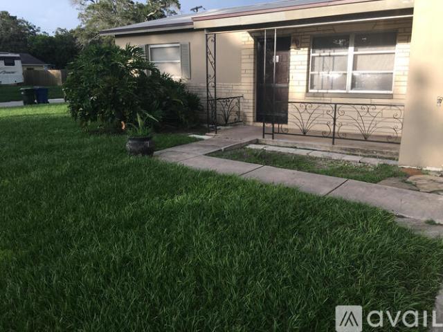 3 BR, 2 BA Apartment 1501 Fuller St, Unit 1, Largo, FL 33770