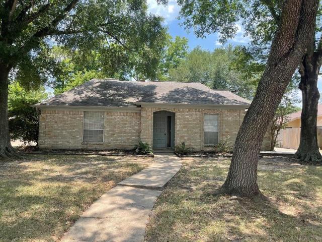 3 BR, 2 BA Apartment 15023 Rigdale St, Houston, TX 77084