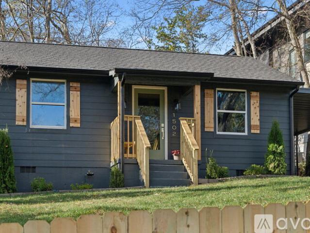 3 BR, 2 BA Apartment 1502 Sevier Court, Nashville, TN 37206