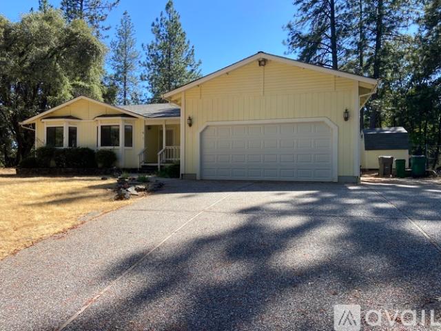 3 BR, 2 BA Apartment 15076 Fay Rd, Grass Valley, CA 95949