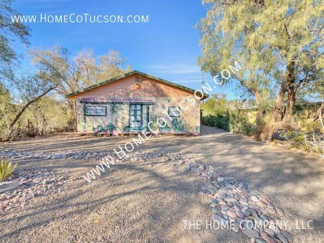3 BR, 2 BA Apartment 1509 E Blacklidge Drive, Tucson, AZ 85719