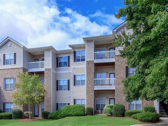 3 BR, 2 BA Apartment 150 Carrington Park Dr Unit 1218, Gainesville, GA 30504