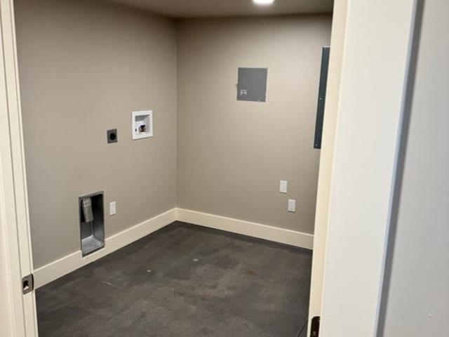 3 BR, 2 BA Apartment 150 E Fourth Ave, Unit Basement, Dayton, WY 82836