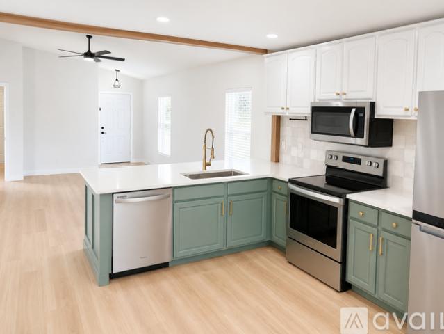 3 BR, 2 BA Apartment 15115 Searobbin Drive, Lakewood Ranch, FL 34202