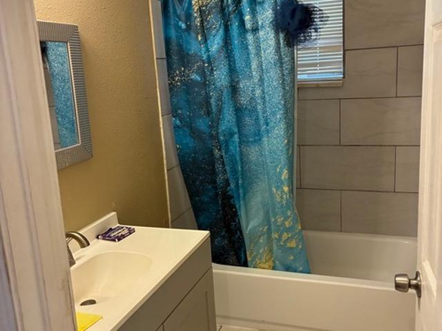 3 BR, 2 BA Apartment 1512 West 12 Th Street, North Little Rock, AR 72114