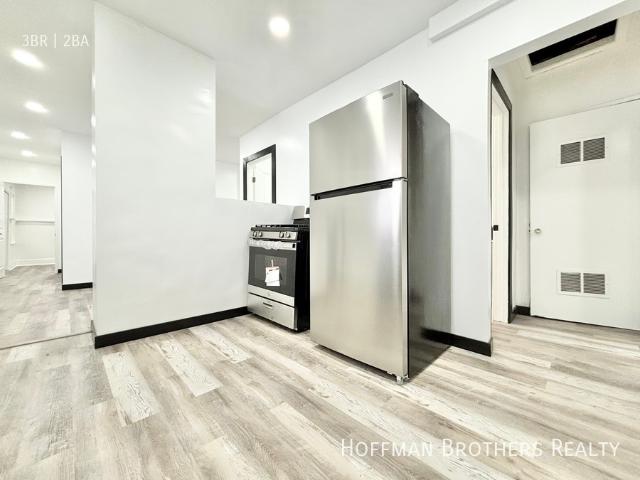 3 BR, 2 BA Apartment 1518 W 11th Pl, Los Angeles, CA 90015