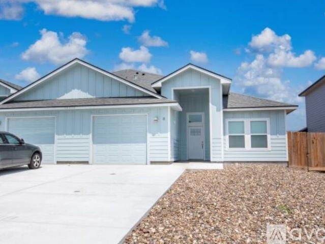 3 BR, 2 BA Apartment 15306 Cruiser St, Unit B, Corpus Christi, TX 78418