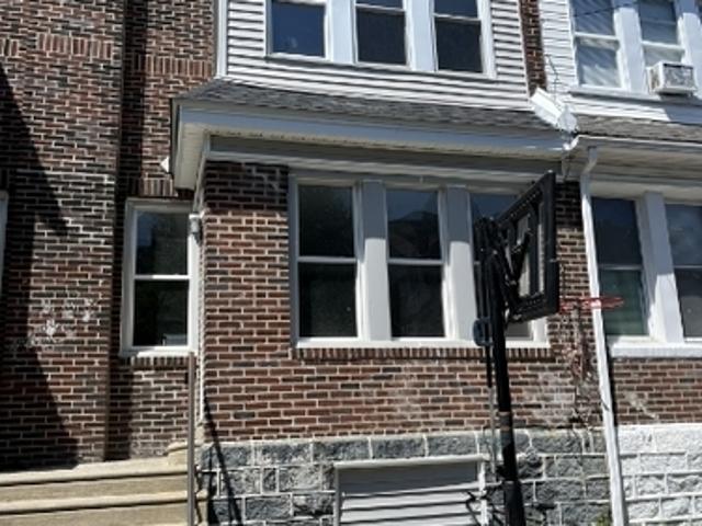 3 BR, 2 BA Apartment 1536 S Stanley St, Philadelphia, PA 19146