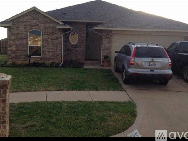 3 BR, 2 BA Apartment 1540 NW 126th St, Oklahoma City, OK 73120