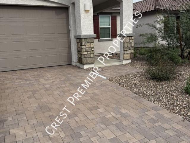 3 BR, 2 BA Apartment 15588 W Williams St, Goodyear, AZ 85338