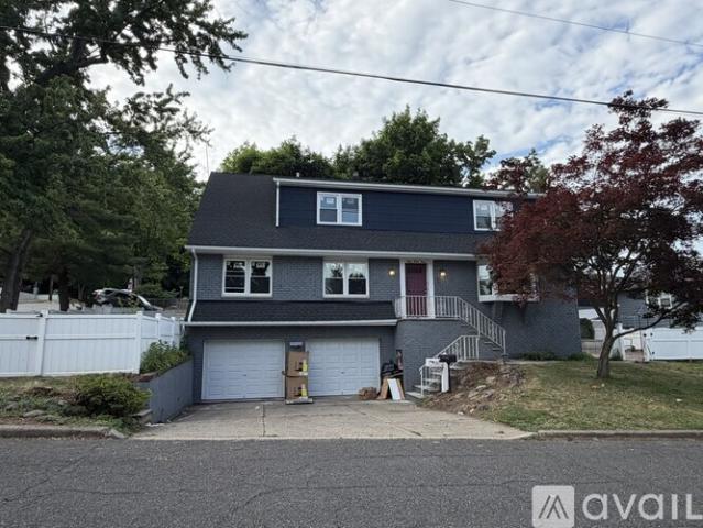 3 BR, 2 BA Apartment 155 Prescott Ave, Unit 1, Hawthorne, NJ 07506