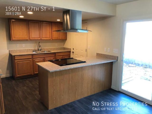3 BR, 2 BA Apartment 15601 N 27th St, Phoenix, AZ 85032