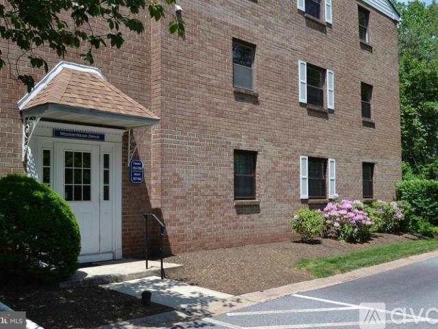 3 BR, 2 BA Apartment 158 Woodstream Dr, Unit 158, Eagleville, PA 19403