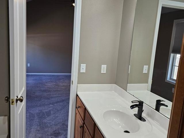 3 BR, 2 BA Apartment 158 Pine Ridge Boulevard, Rogersville, MO 65742