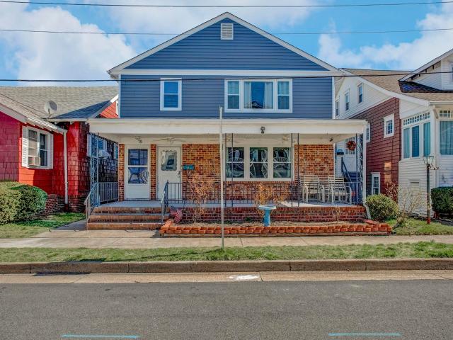 3 BR, 2 BA Apartment 15 North Victoria Ave, Ventnor City, NJ 08406