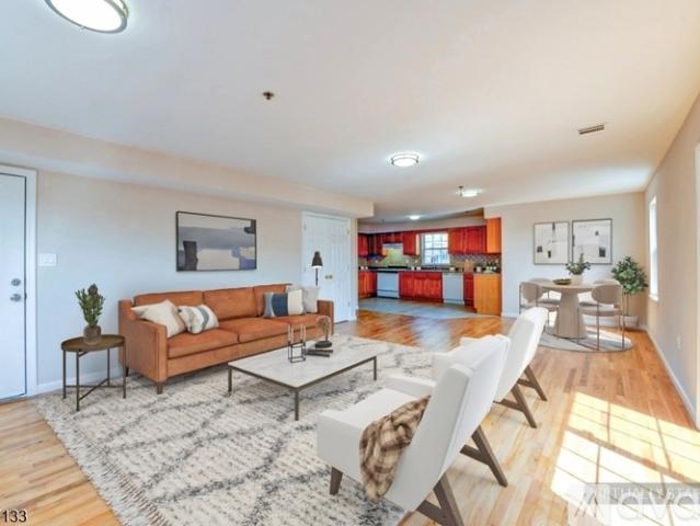 3 BR, 2 BA Apartment 15 21 Oraton Street, Unit 2, Newark, NJ 07104