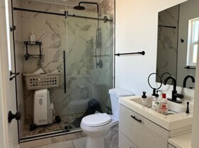 3 BR, 2 BA Apartment 16004 25th Avenue Northeast, Shoreline, WA 98155