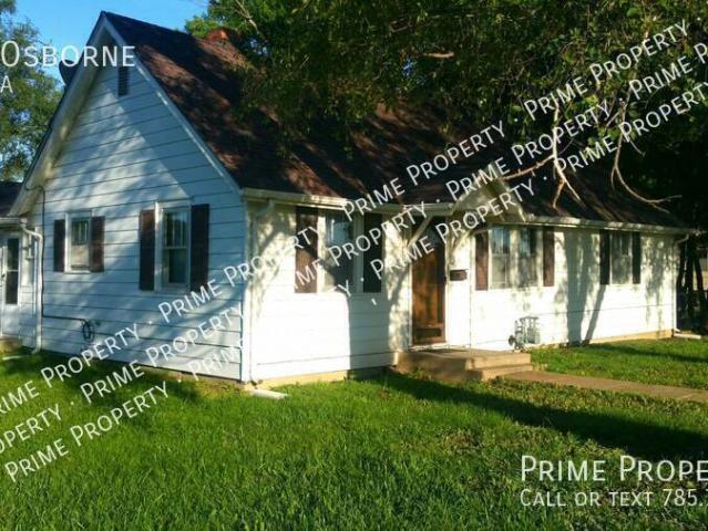 3 BR, 2 BA Apartment 1601 Osborne, Salina, KS 67401