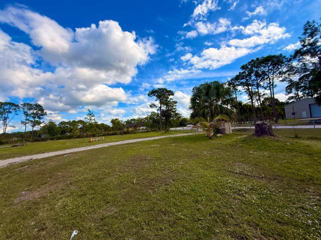 3 BR, 2 BA Apartment 16031 78th Road North, Loxahatchee, FL 33470